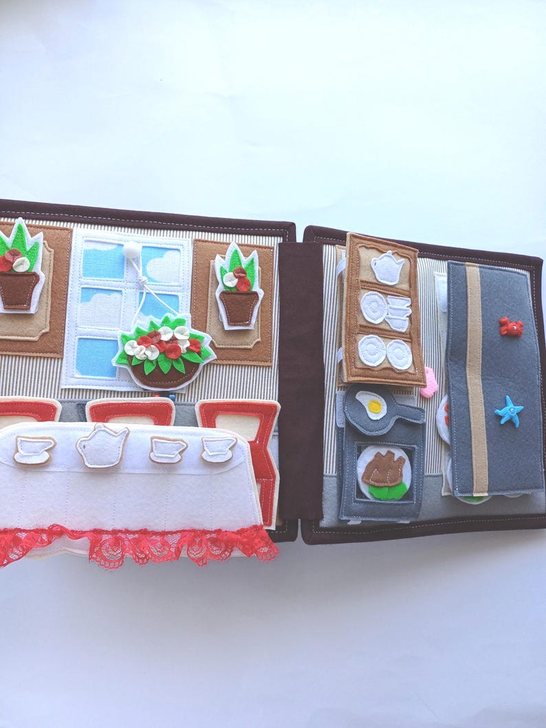 Felt Dollhouse Quiet Book: Handmade Busy Book Gift for Girls - Etsy