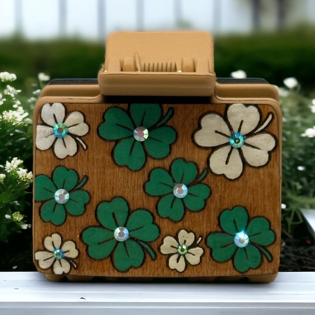 Hand Painted 4 Leaf Clover, Shamrock Wood Hair Claw Clip. 2 Inch Green ...