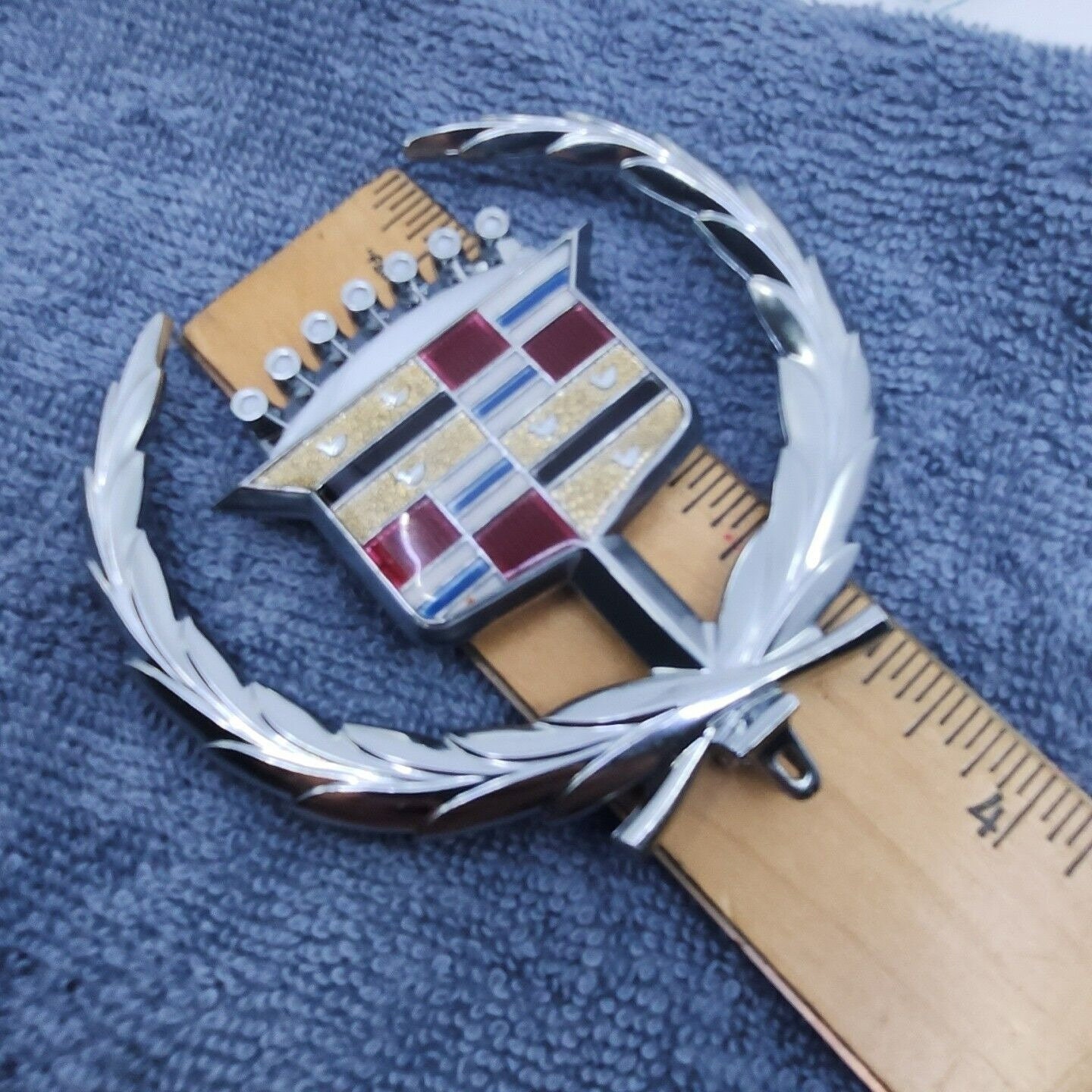 GM 3633594 71 78 Cadillac Eldorado Fleetwood Hood Ornament Emblem GM W ...