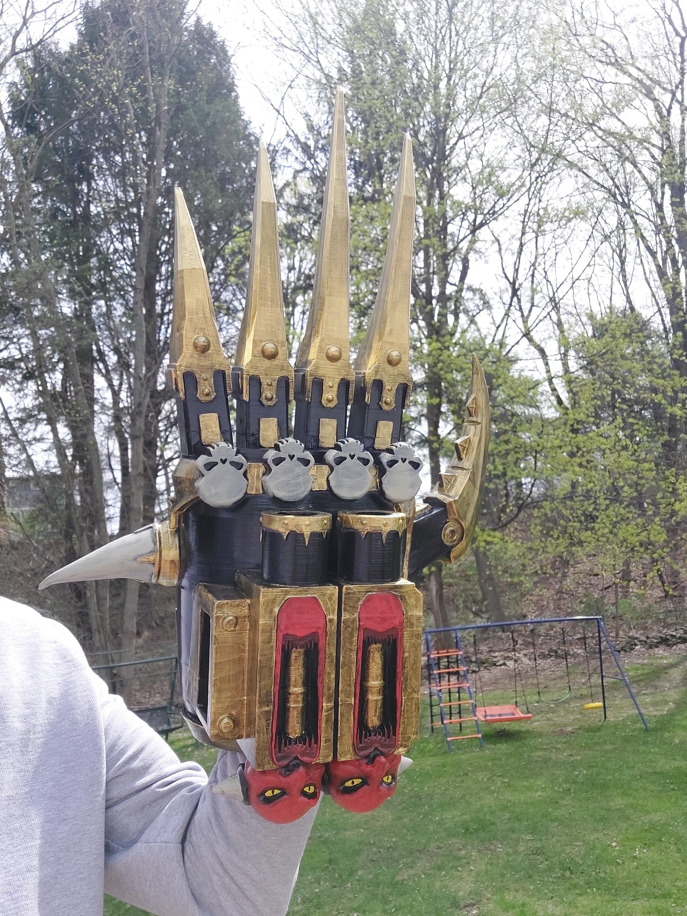 Talon of Horus Chaos Lightning Claw - Horus Lupercal / Abaddon (DIY ...