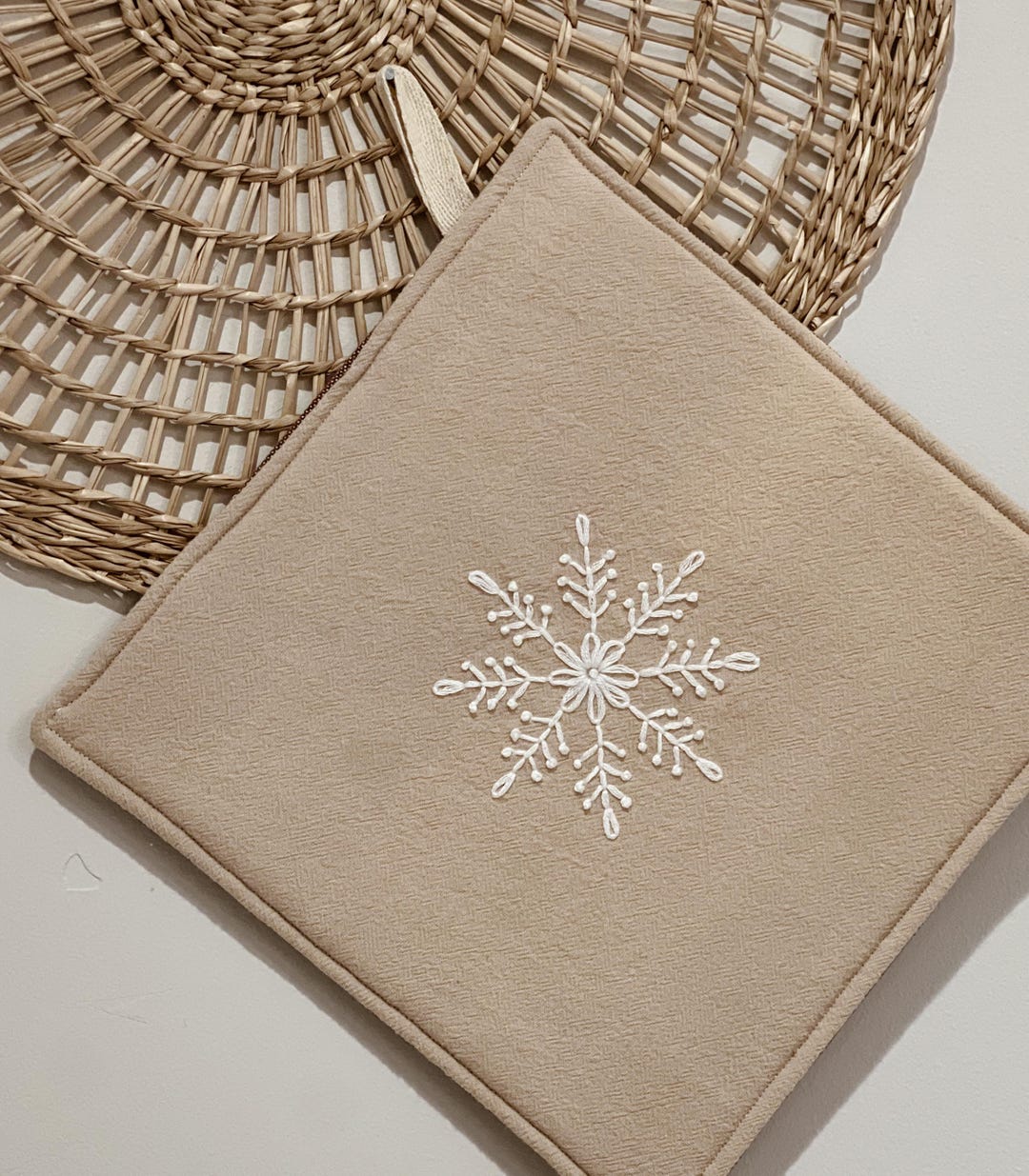 Christmas Embroidered Hot Pad • Snowflake Pot Holder • Christmas Pot ...