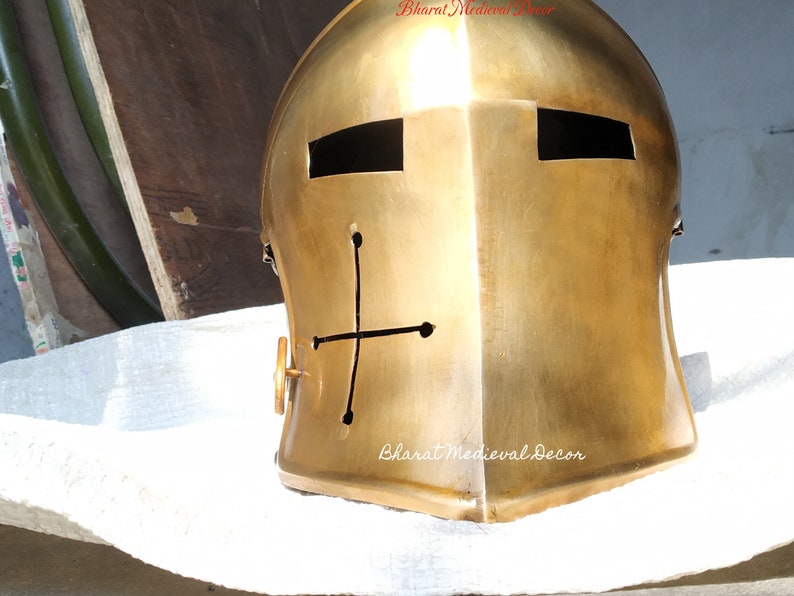 Medieval GREAT BARBUDA Knight Halloween Helmet With Plume | Hand Forged ...