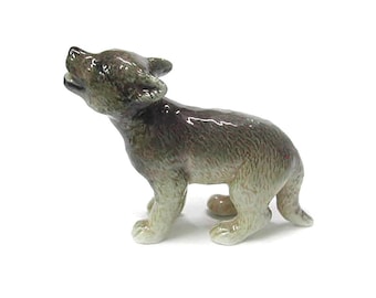 Miniature Howling Wolf Figurine - Etsy