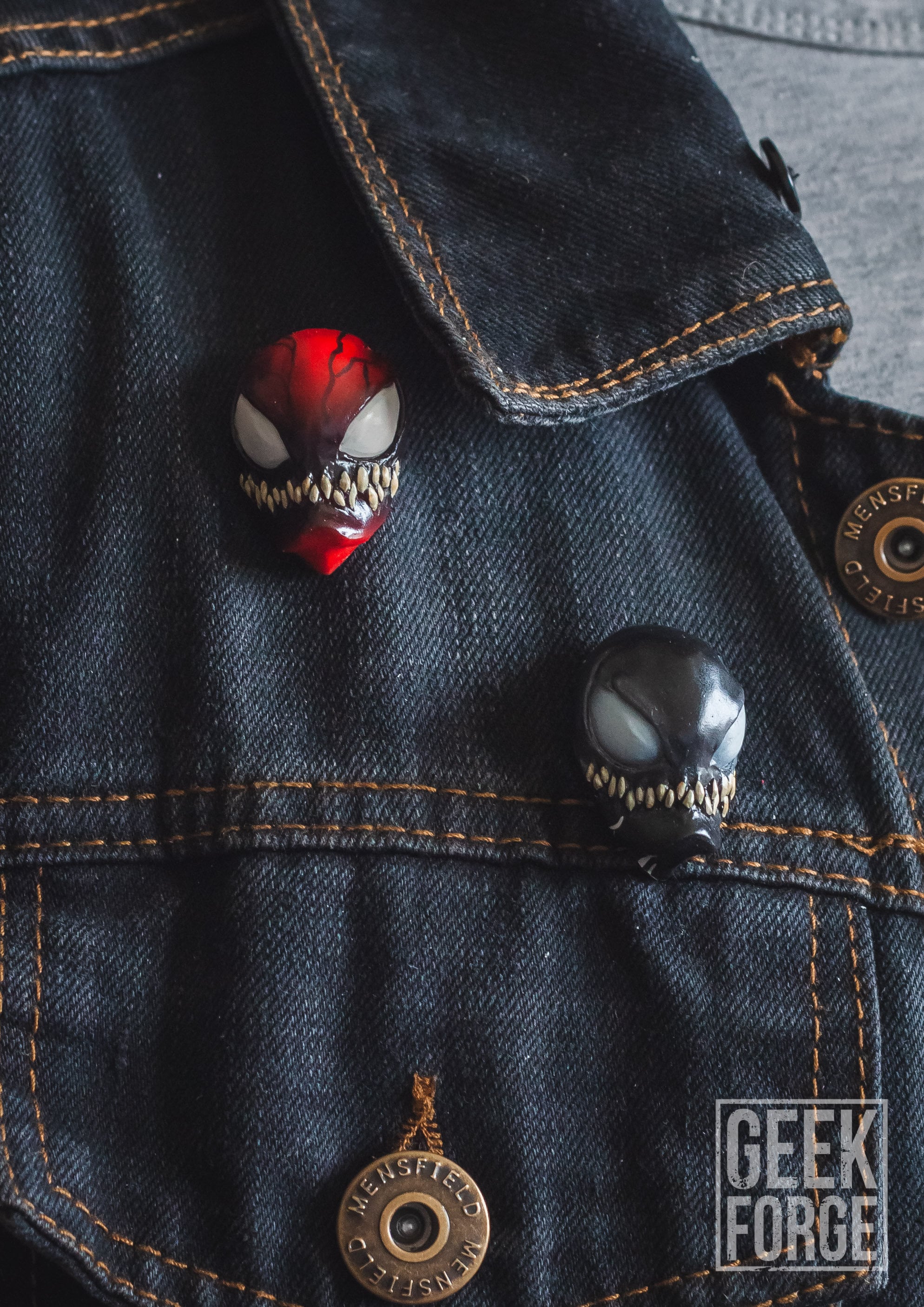 Venomous Badges/magnets / Resin / 3d Badge / Comic Inspired - Etsy