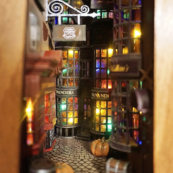 Bookshelf Alley - Etsy