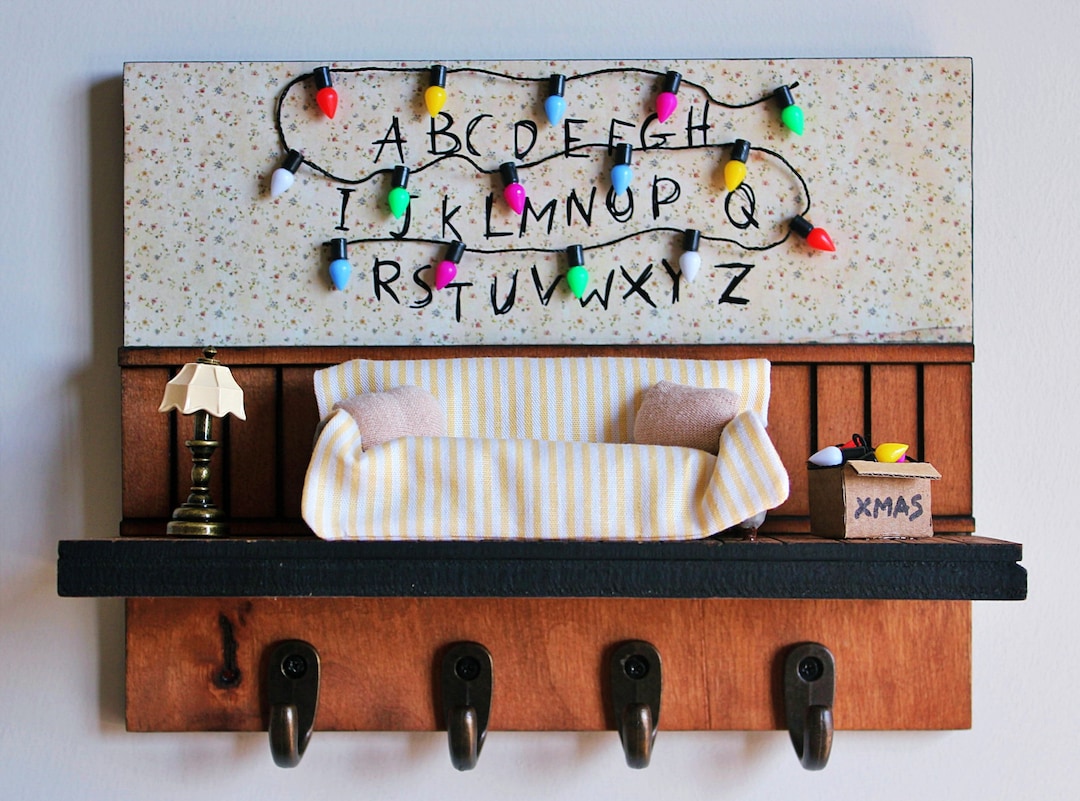 Stranger Things Key Holder Shadow Box: Wall Art Diorama - Etsy