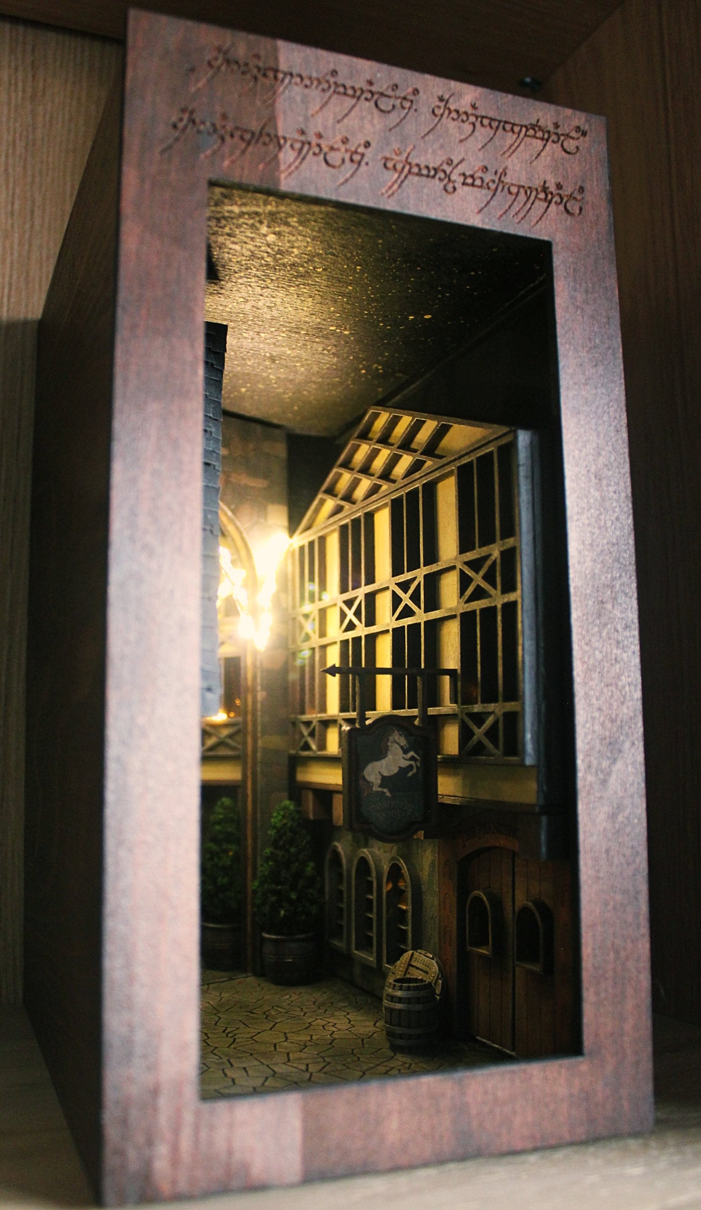 Prancing Pony LOTR Book Nook, Tavern Book Nook, Book Shelf, Shelf ...