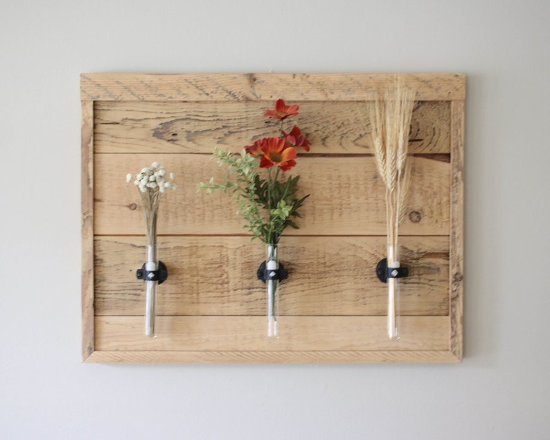 Reclaimed Farmhouse Wood Shiplap & Mini Vase Floral Wall Display - Etsy