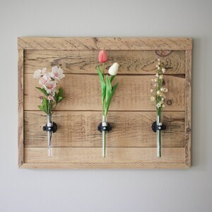 Reclaimed Farmhouse Wood Shiplap & Mini Vase Floral Wall Display - Etsy