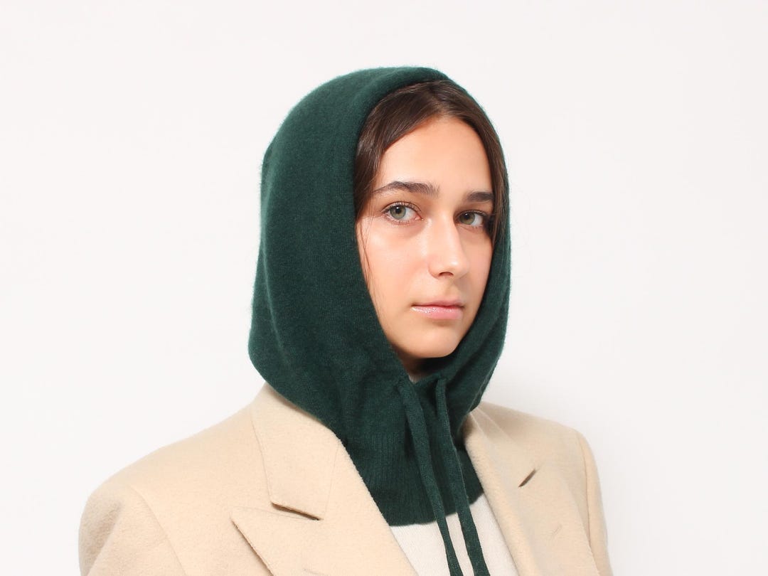 Pure Cashmere Hood in Deep Green Color With Strings Regulation. Made ...