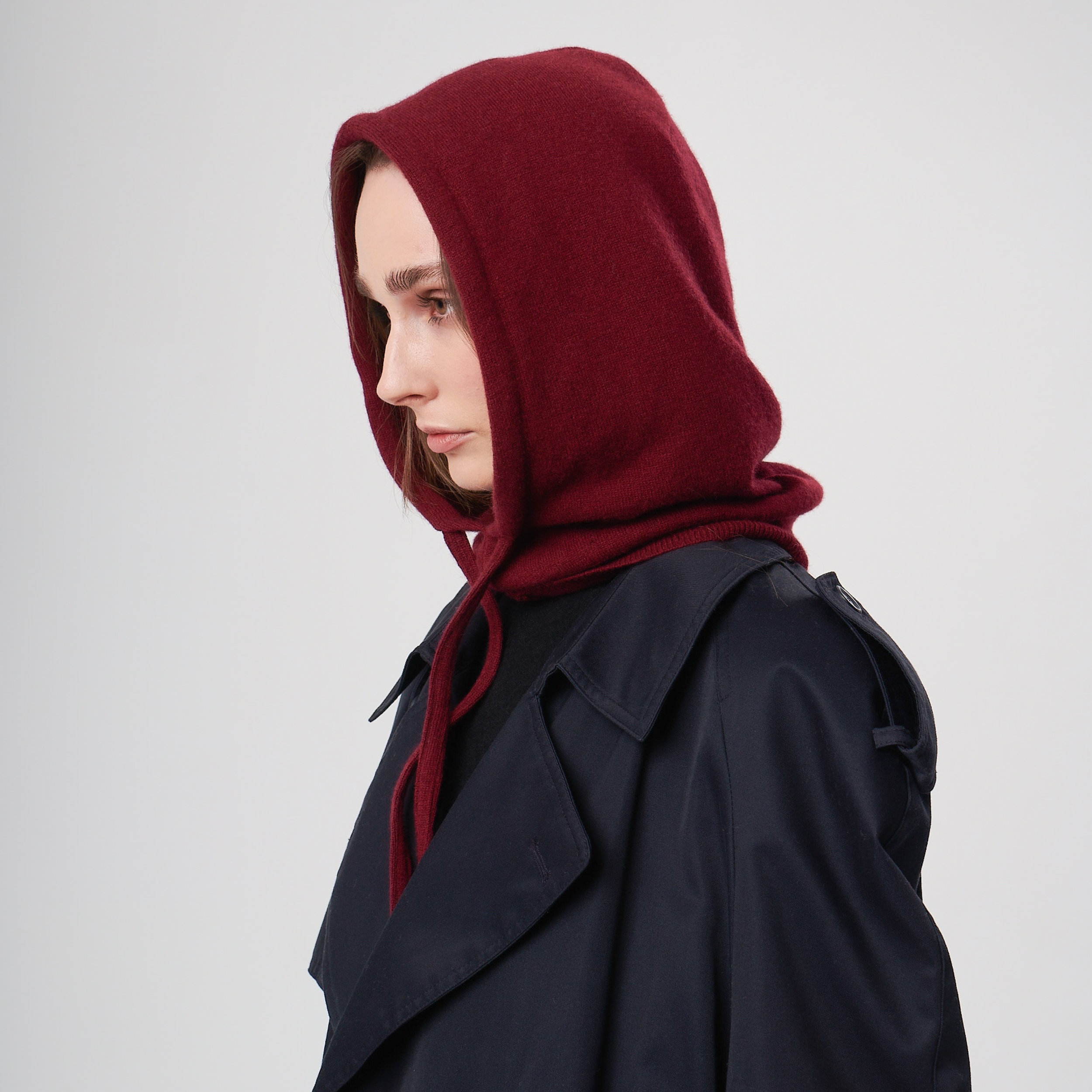 Pure Cashmere Hood in Burgundy Color With Strings Regulation. Made From ...