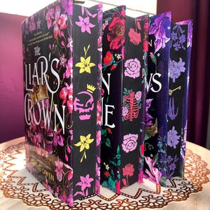 Dominions Series Sprayed and Stenciled Edges - the Liar’s Crown - the ...
