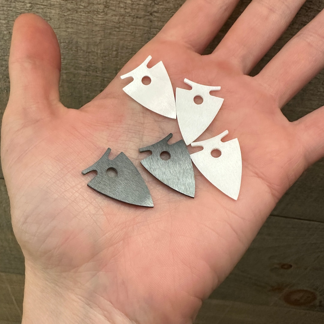 CLEARANCE ARROWHEAD Mini Survival Striker / Ferro Rod Striker - Ceramic ...