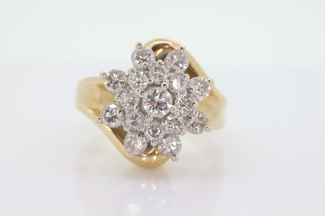 14k Yellow Gold Bypass Daisy Ring. Round Diamond 1ctw Snowflake Cluster ...