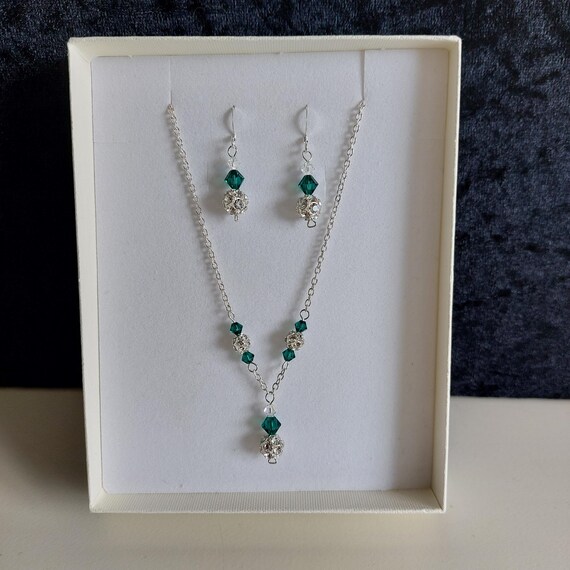 Crystal jewellery uk store