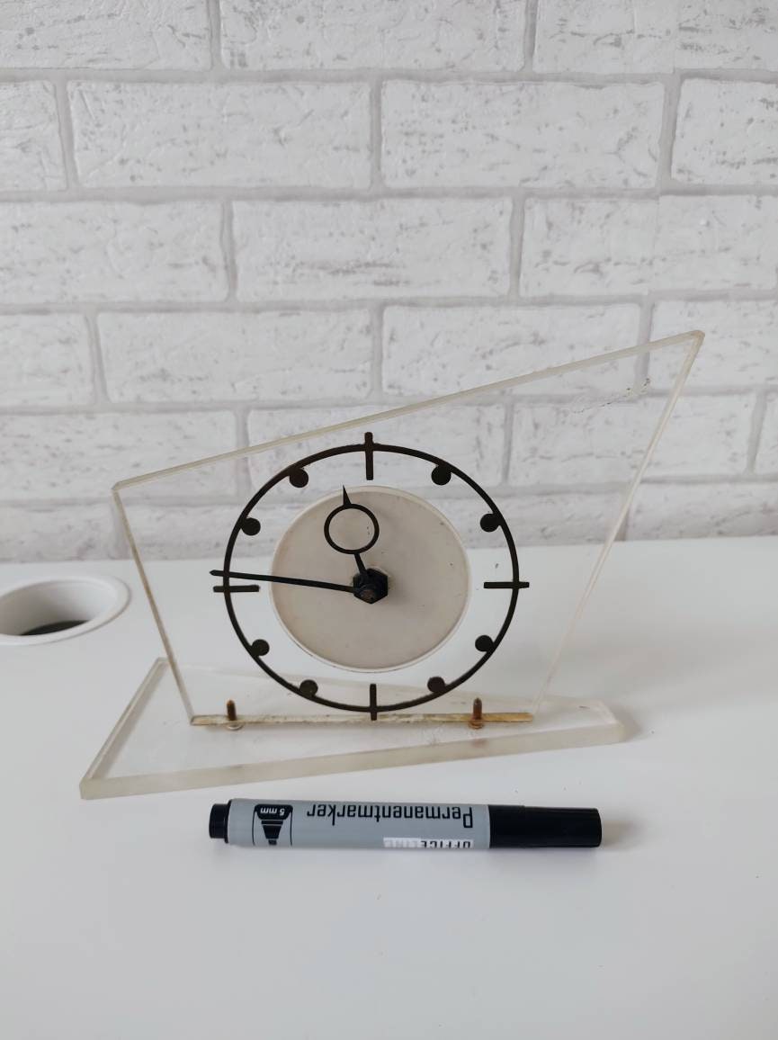 Vintage Art Deco Acrylic Table Clock Czechoslovakia - Etsy