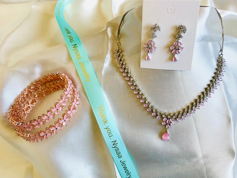 Delicate Necklace Set Classic Necklace Set Bollywood - Etsy