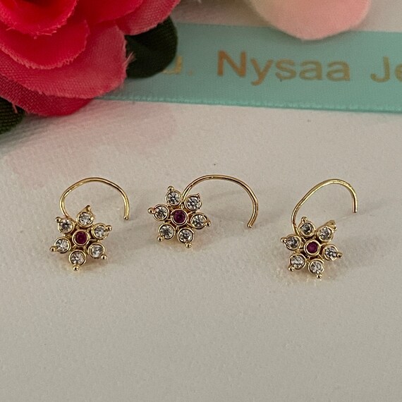 Pearl gold nose pin store