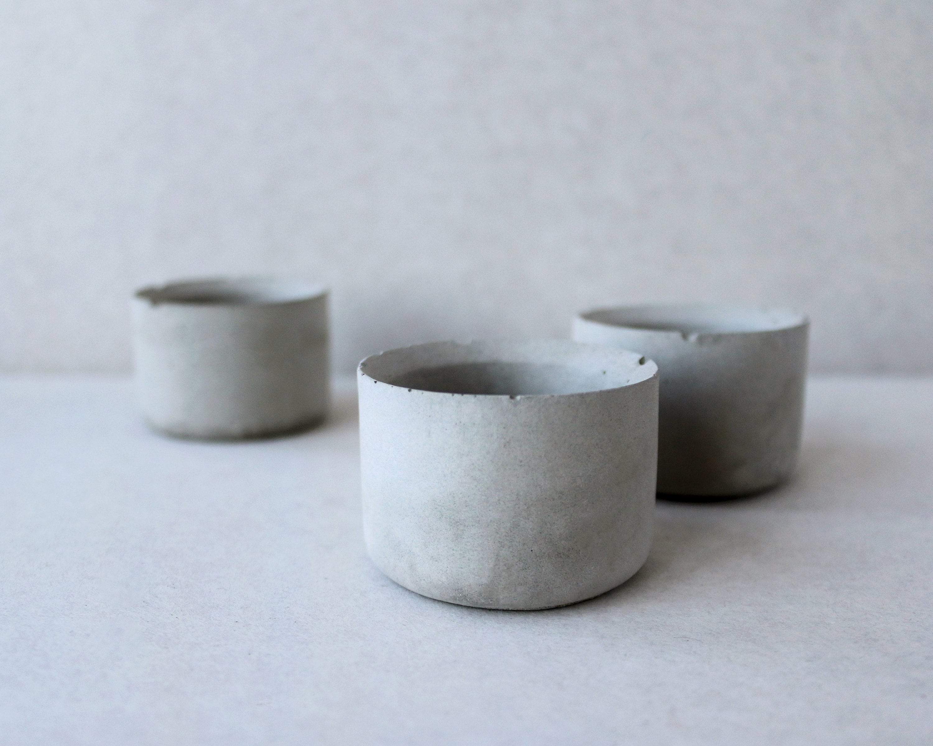 Set of 3 small concrete planters Small round minimalistic | Etsy