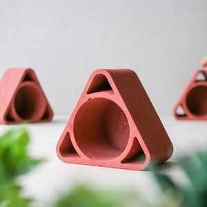 Terracotta Red Concrete Triangle Planter | Minimalist Planter Pot ...