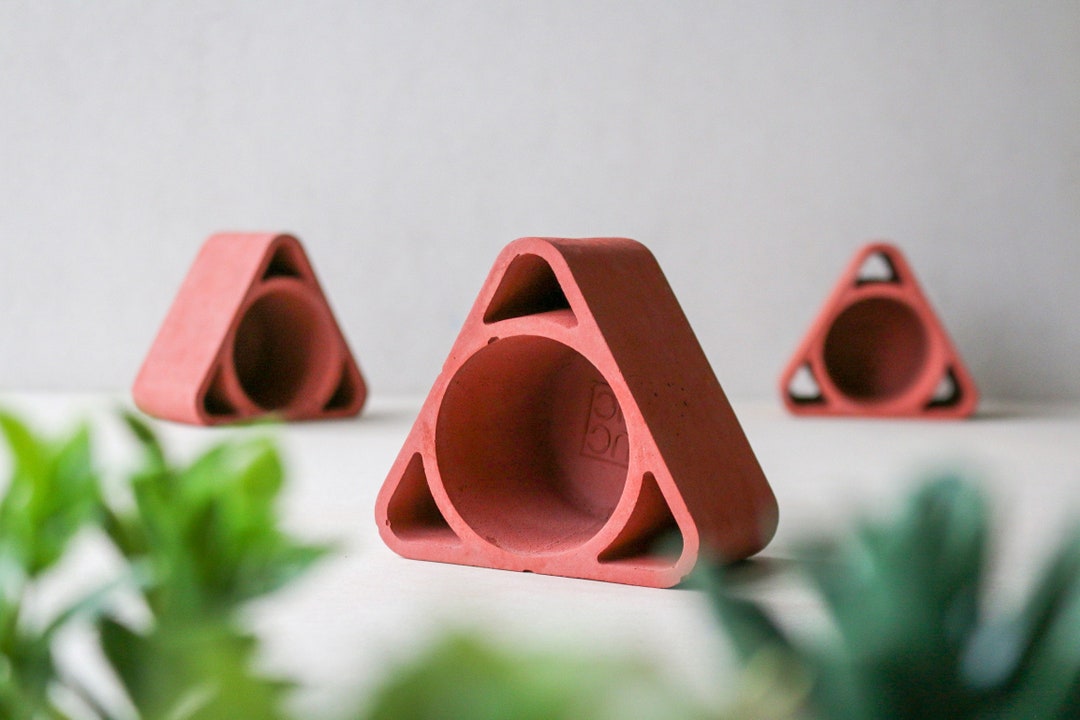 Terracotta Red Concrete Triangle Planter | Minimalist Planter Pot ...