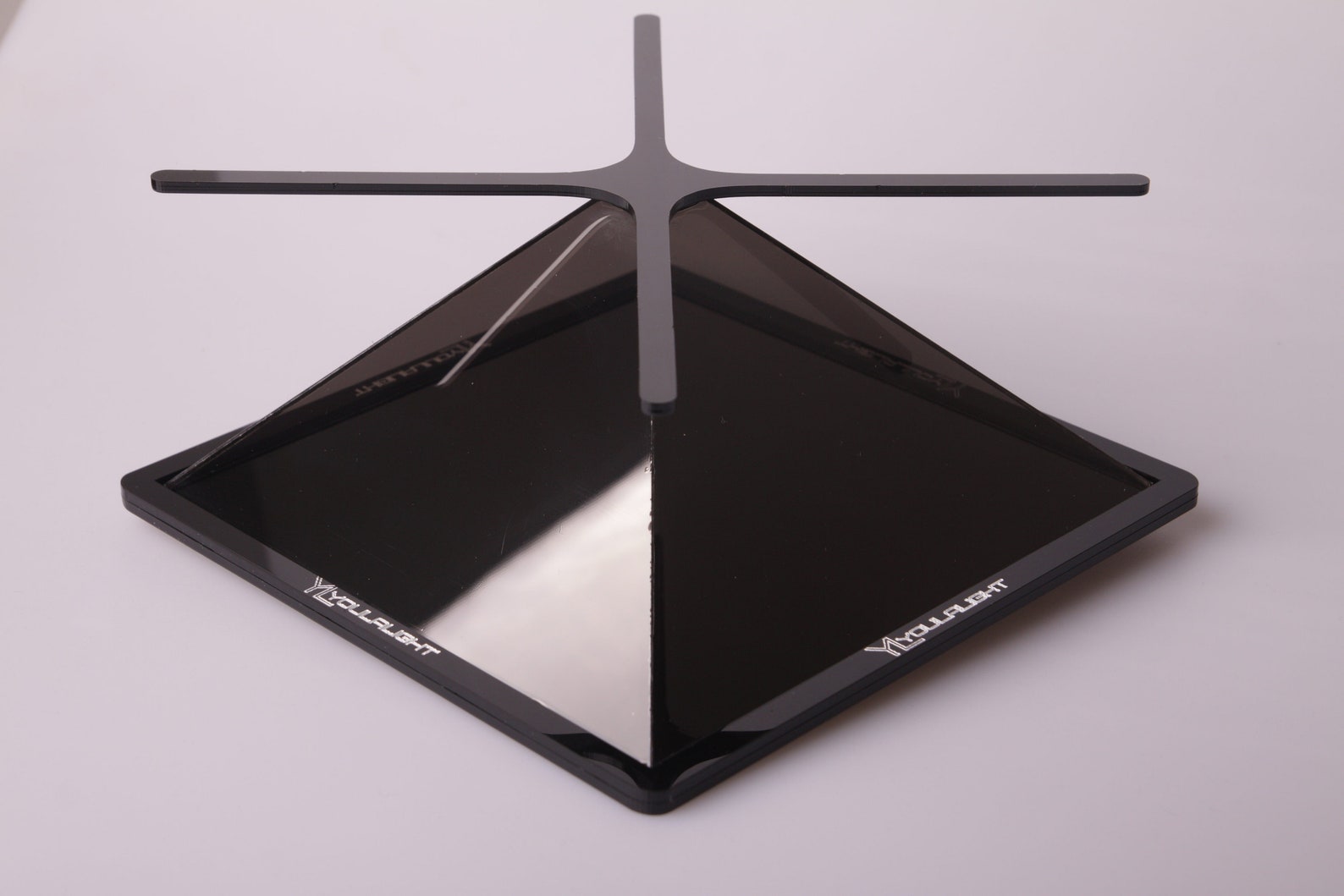 3D Holographic Pyramid for 10" Inch Tablet - Etsy