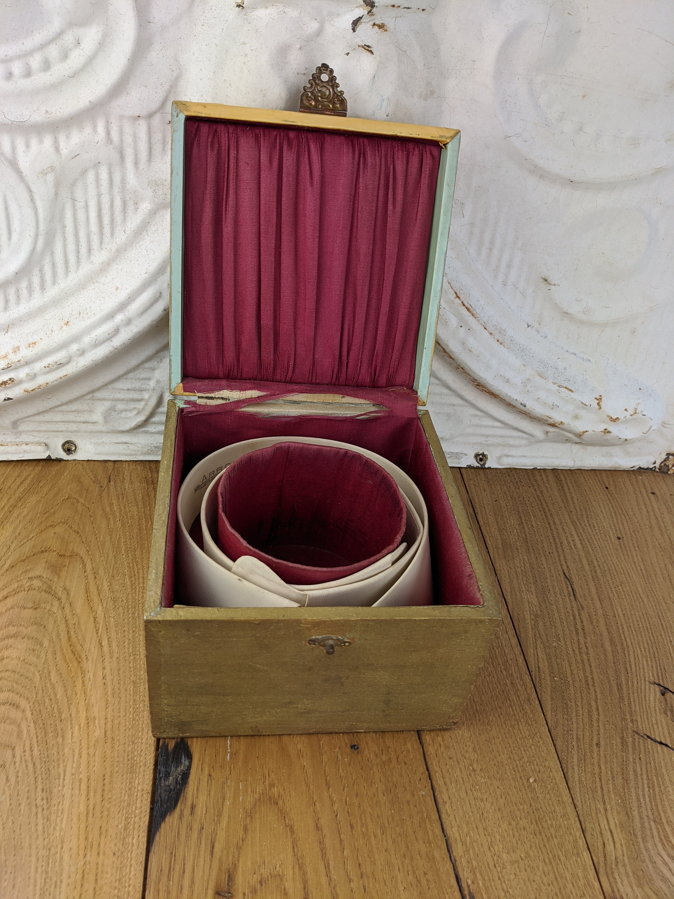 Vintage Collar Box Detachable Collar - Etsy