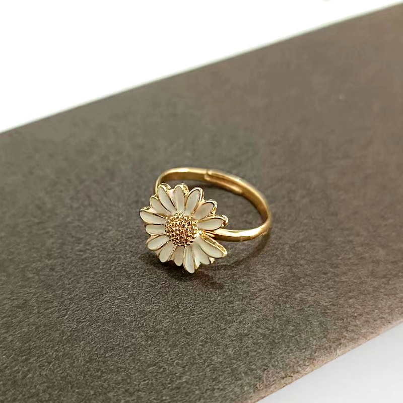 Daisy Rings - Etsy