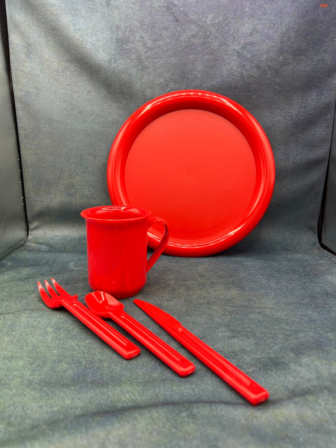 Vintage Plastic Dinnerware Sets Made in Hong Kong, 7 Sets With One ...