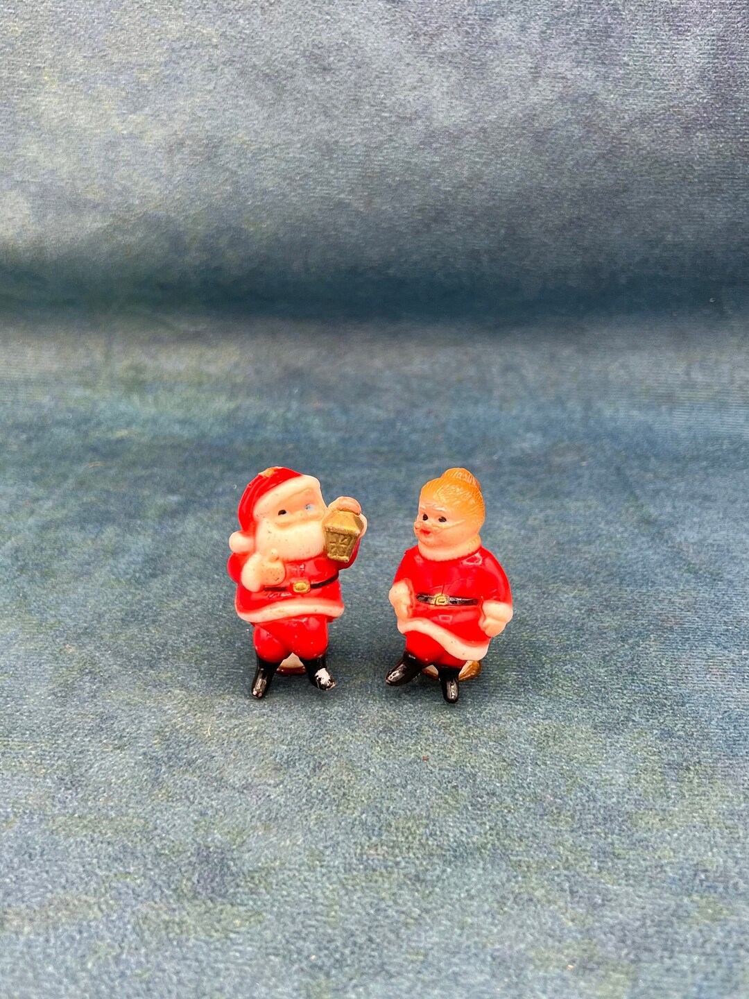 Vintage Plastic Santa and Mrs Clause Hong Kong 2 Inch Seated Figurines ...