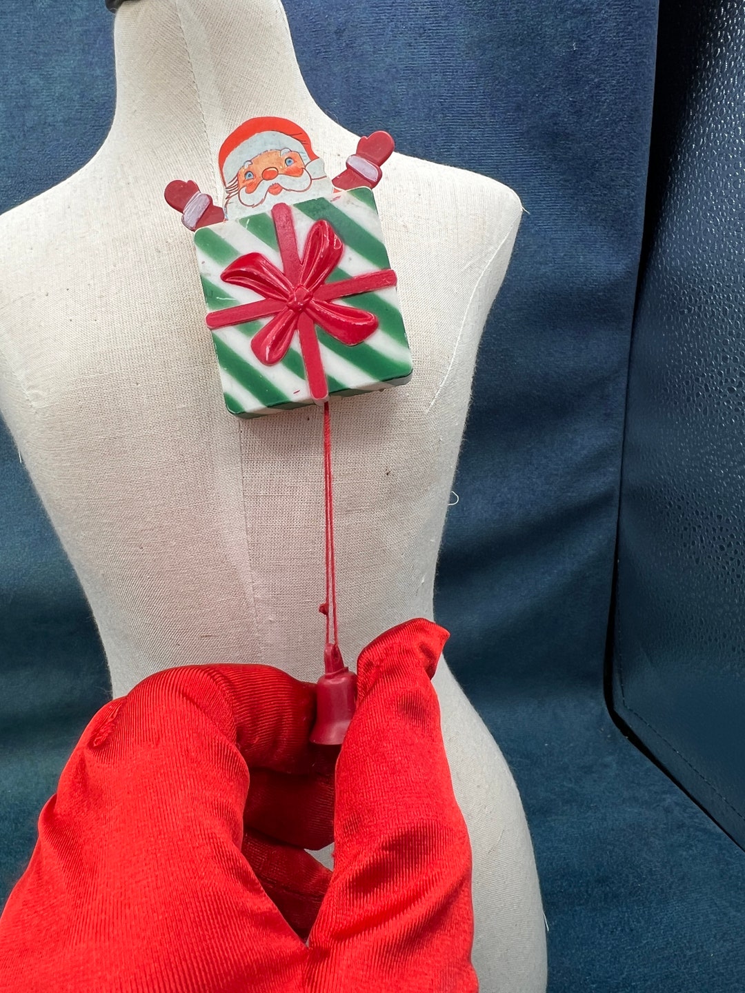 Vintage Santa Pull String Pin Pops Out of Gift Box Hong Kong - Etsy