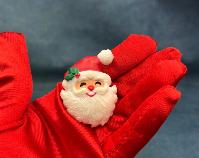 Vintage Santa Pin 1984 Hallmark Cards Pin Plastic Santa Face Free ...