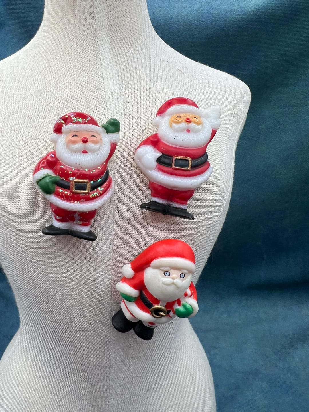 Vintage Santa Pins Set of Three Plastic Pins - Etsy