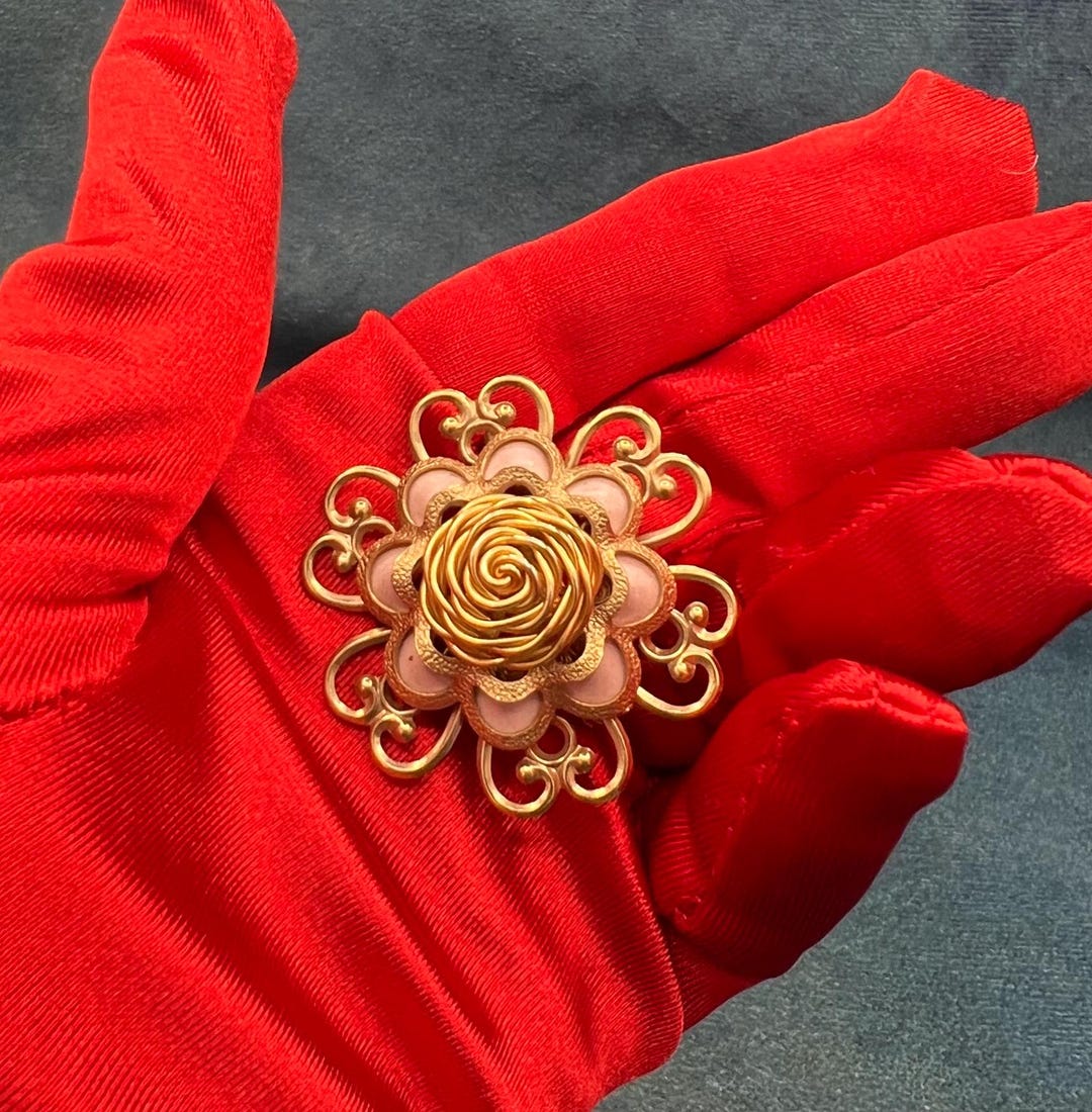 Unique Vintage Brooch Pink Flower With Gold Tone Swirls Free Shipping ...