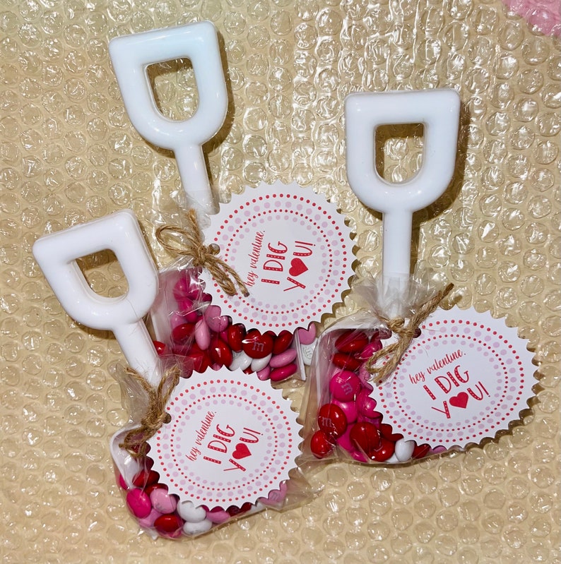 Classroom Valentines- I Dig You- Shovel- M&ms -classmates-daycare - Etsy