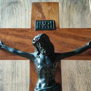 Vintage Oak Standing Cross, Crucifix of Jesus Christ, Copper Colored ...