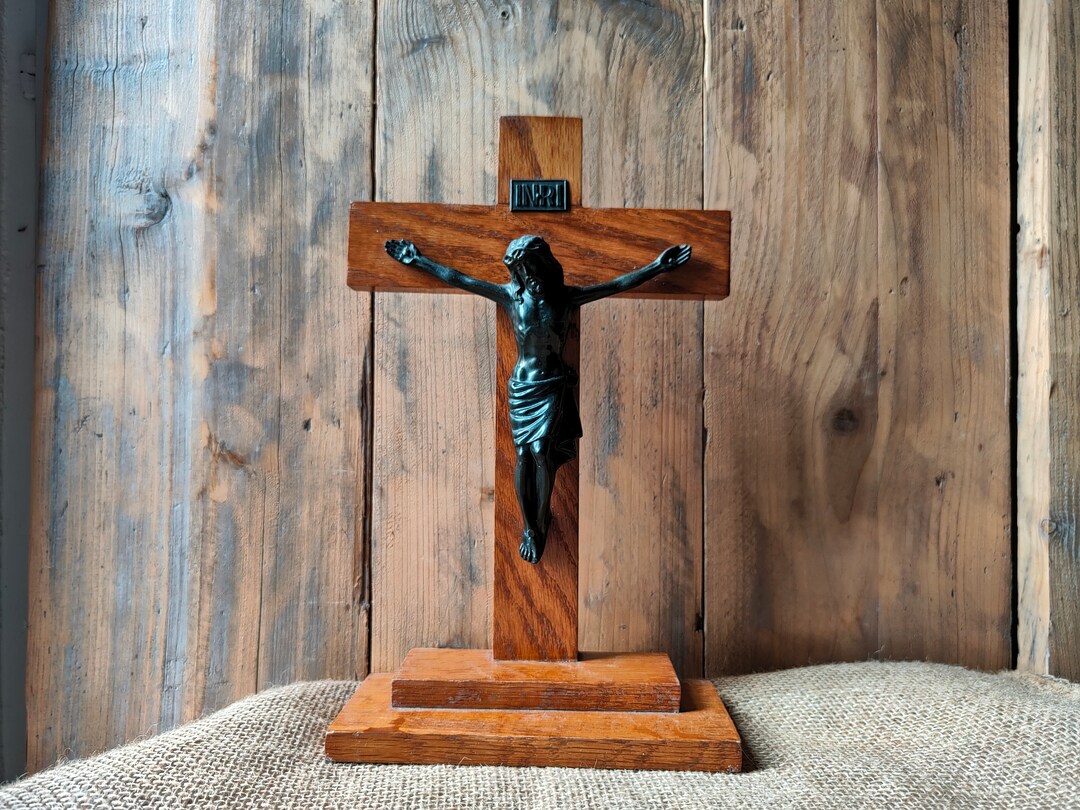 Bright Oak Standing Crucifix , Jesus Christ on the Cross, Copper ...