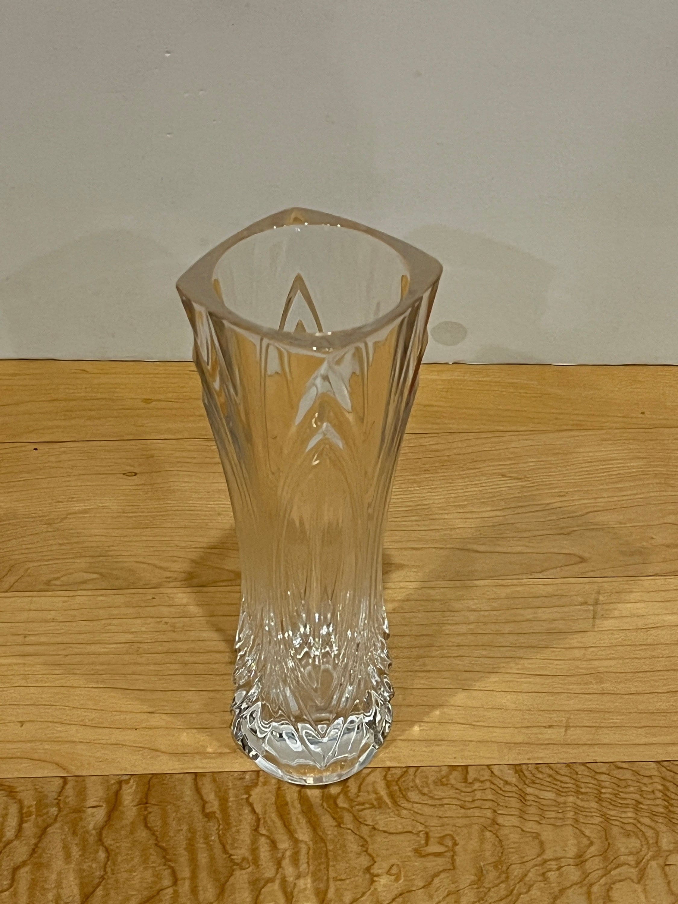 Lead Crystal Cut Vase by Cristal Darques Garanti Plus De 24% De Plomb ...