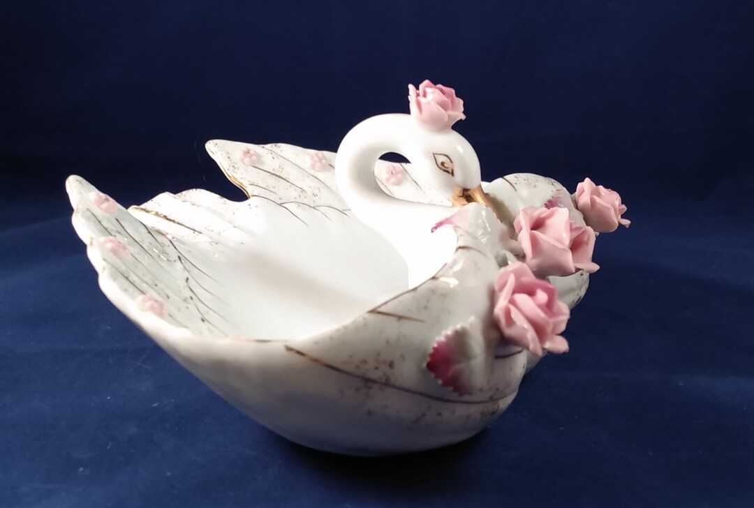 Vintage Signed Lefton Capodimonte Style Swan Ashtray - Etsy
