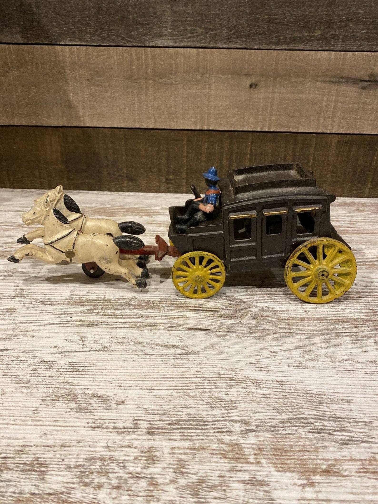 Vintage Cast Iron Horse Drawn Stage Coach Horse & Buggy With Driver 12 ...