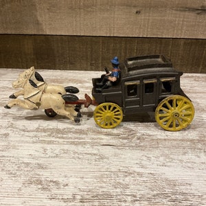 Vintage Cast Iron Horse Drawn Stage Coach Horse & Buggy With Driver 12 ...