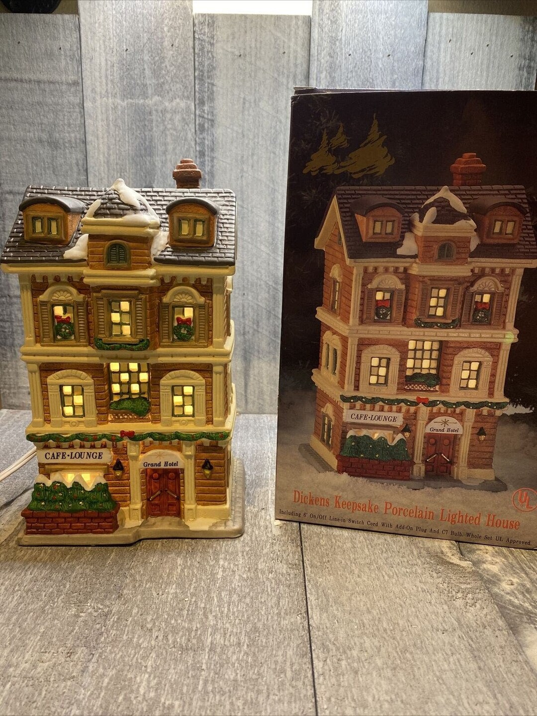 Dickens Keepsake GRAND HOTEL Porcelain Lighted Building 1994 by O'well ...