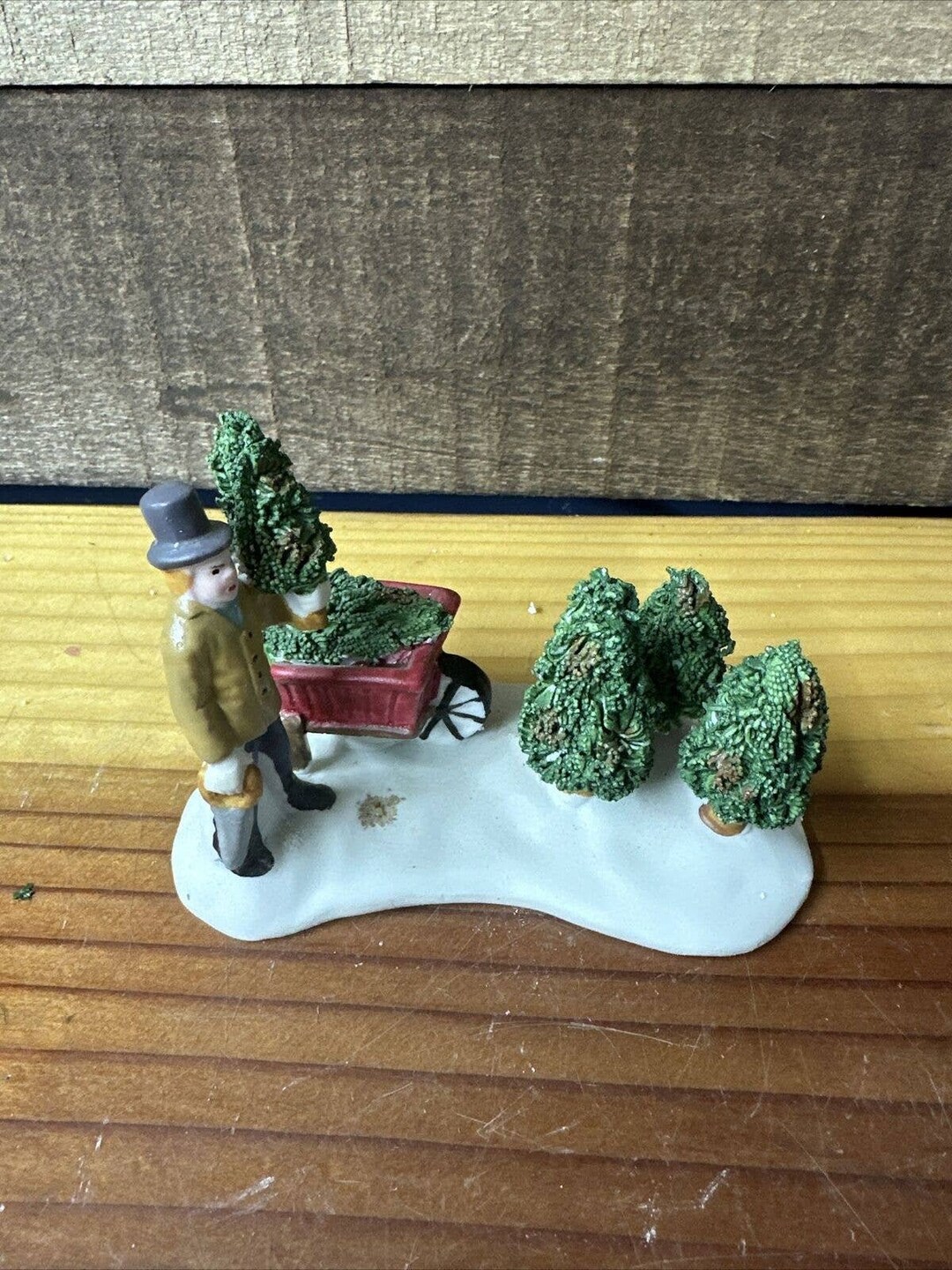 Lemax Dickensvale Collectibles Porcelain Tree Harvest Christmas Village ...