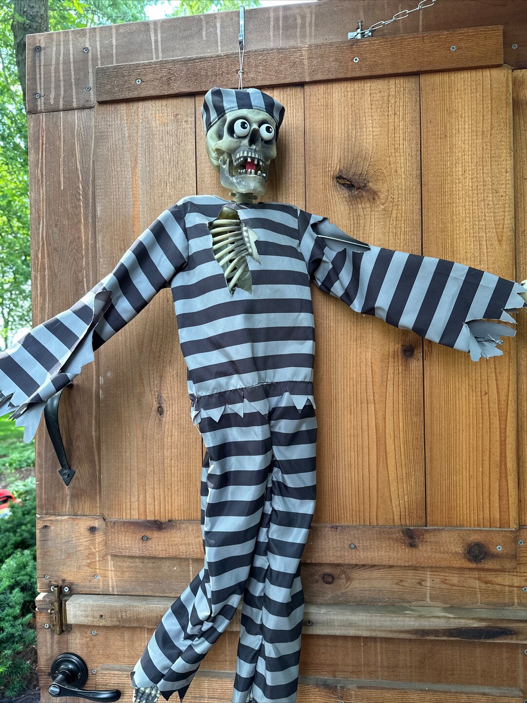 Gemmy Talking Hanging Prisoner Skeleton - Etsy
