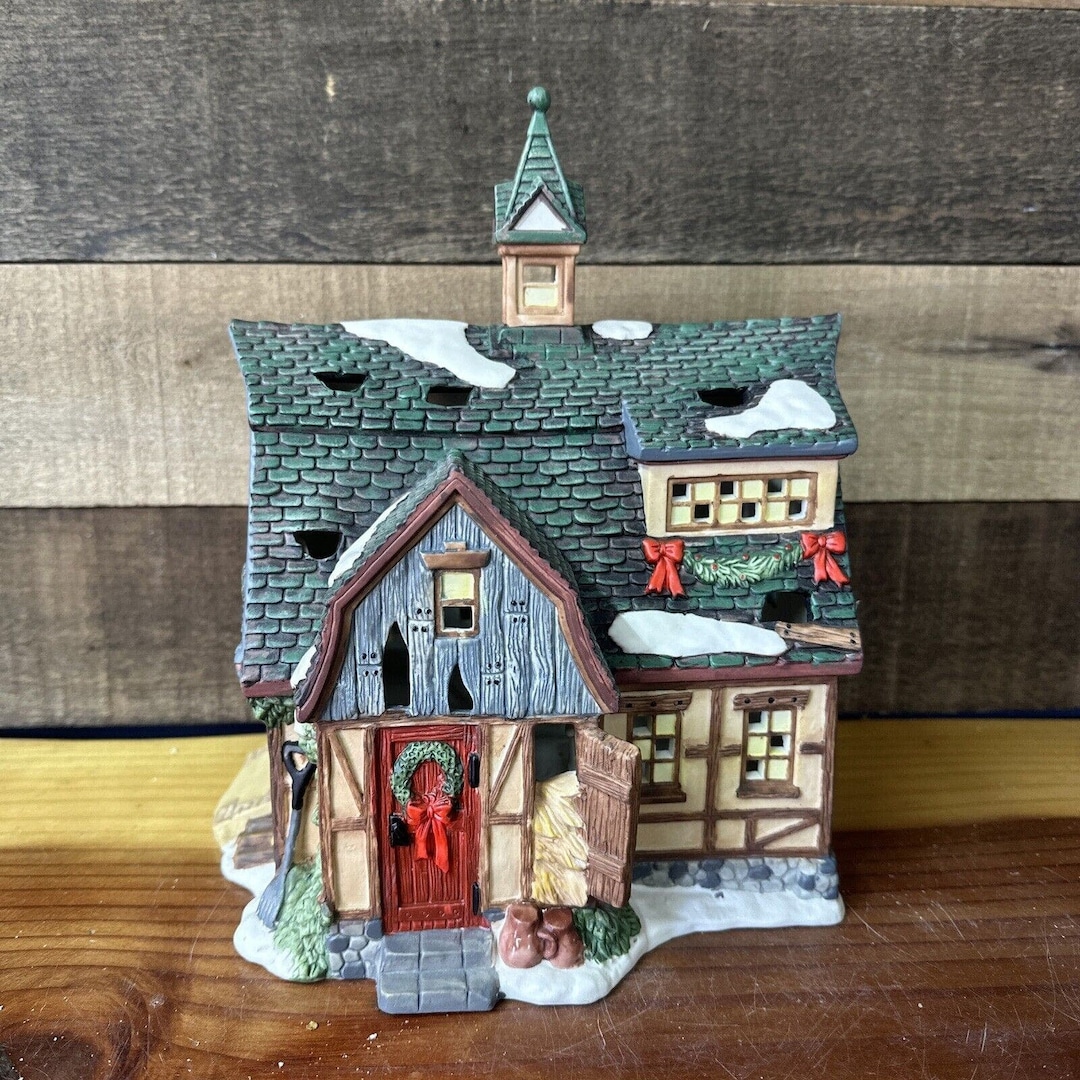 Vintage Santa's Workbench Collection, "chestnut Hill Barn". Building ...