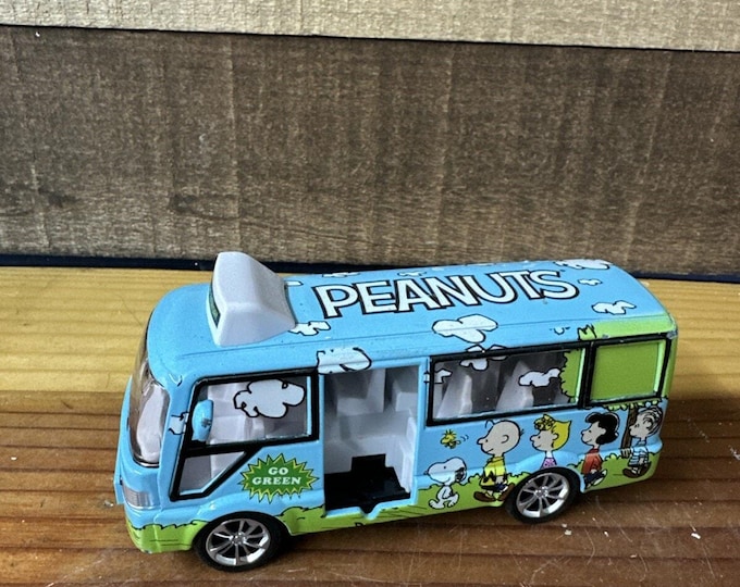 RARE Peanuts Earth Day Snoopy Charlie Brown Bus, Pullback Action ...