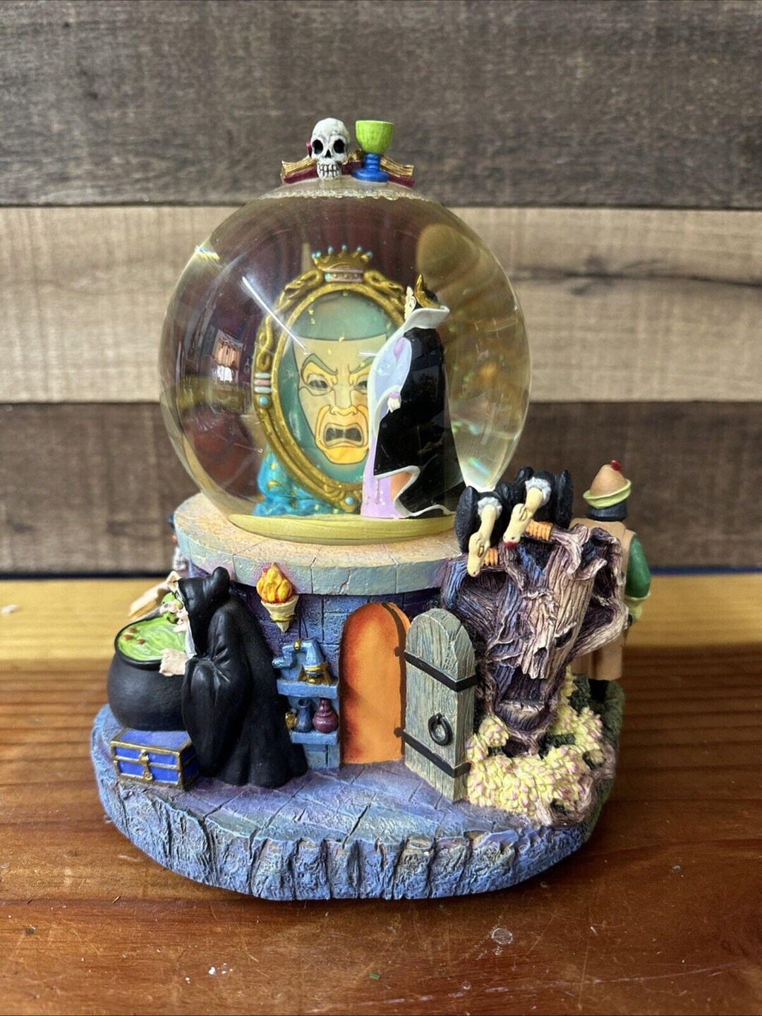 Rare Disney Villains Evil Witch Mirror Mirror Snow Globe Snow White ...