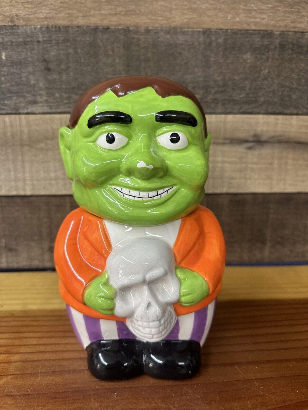 Ceramic Halloween Frankenstein Monster Holding Skull Cookie Jar 9 ...