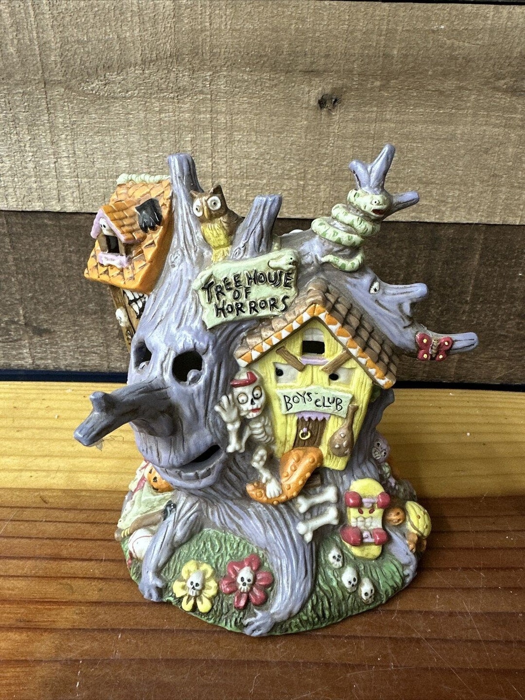 Vintage Creepy Hollow Ghost Haunted Treehouse of Horror Halloween ...