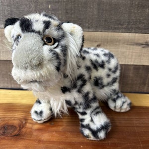 Vintage Snow Leopard Applause Plush Realistic Wildcat WWF Stuffed ...